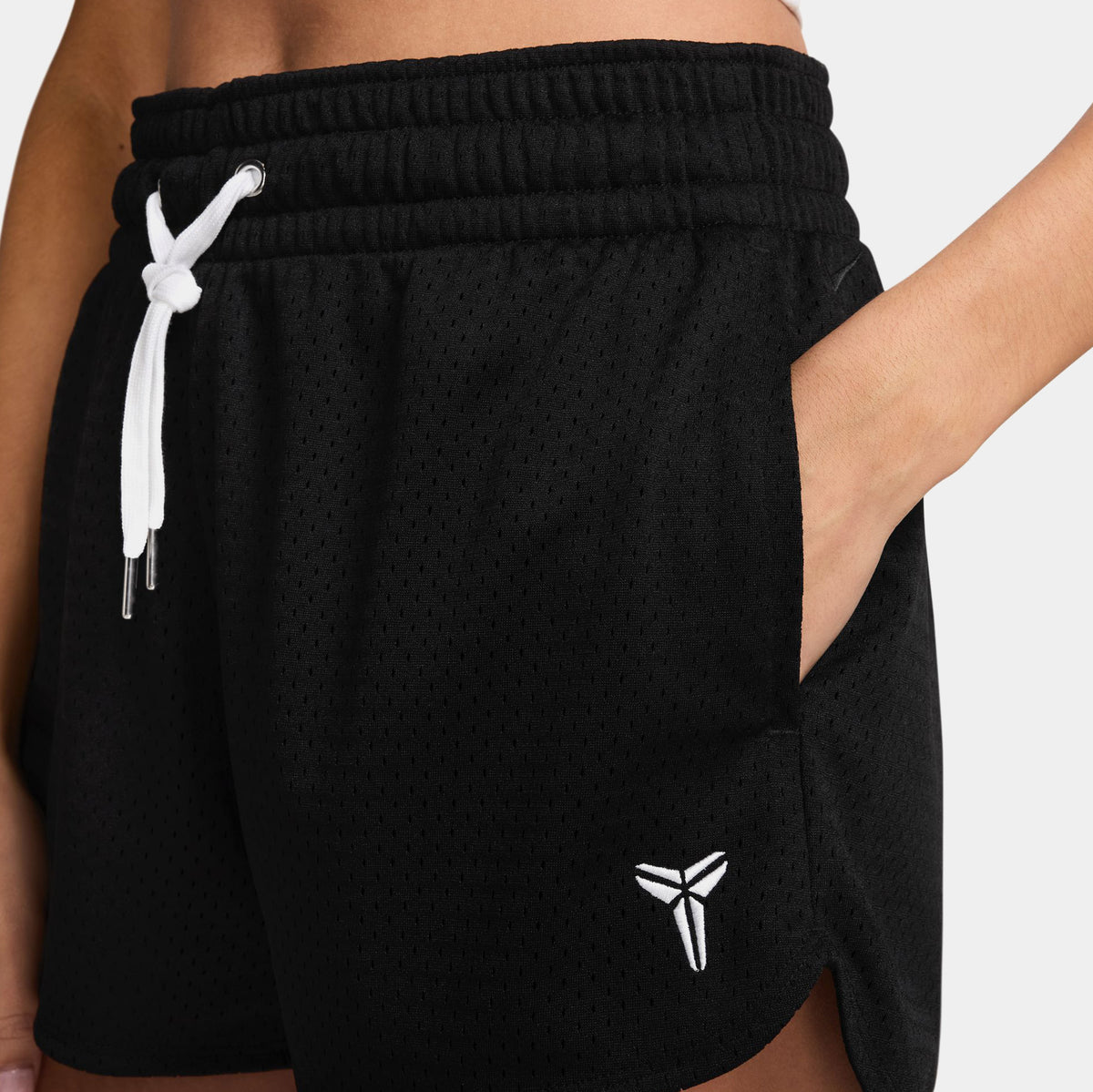 Nike Kobe Mesh Womens Shorts Black White IB2722-010 – Shoe Palace
