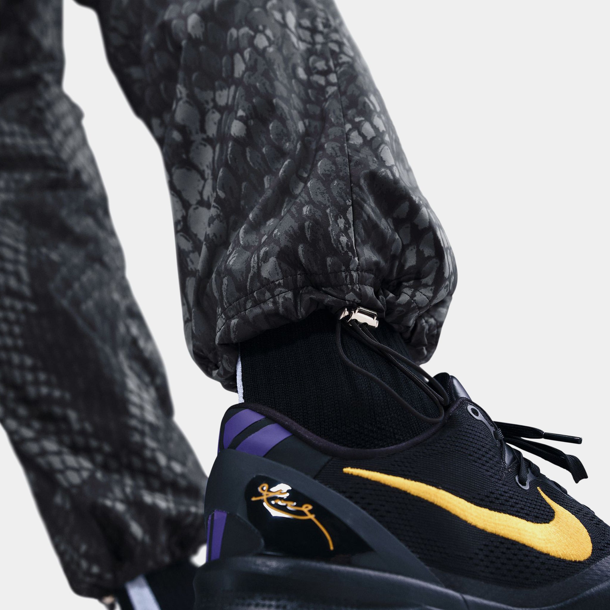 Nike Kobe Bryant Lightweight Woven Trousers Mens Pants Black Silver ...