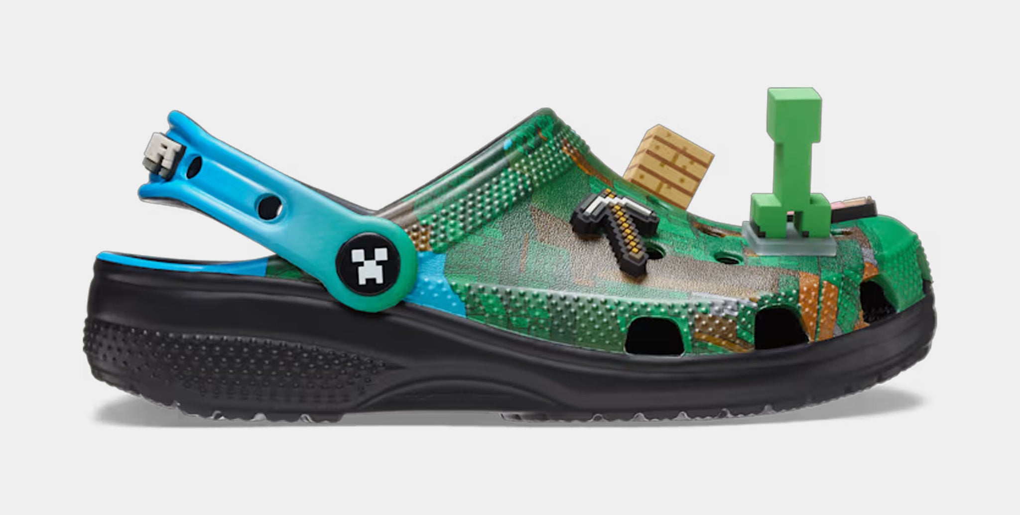 Crocs Classic Clog Minecraft Preschool Grade School Sandals Black Green ...