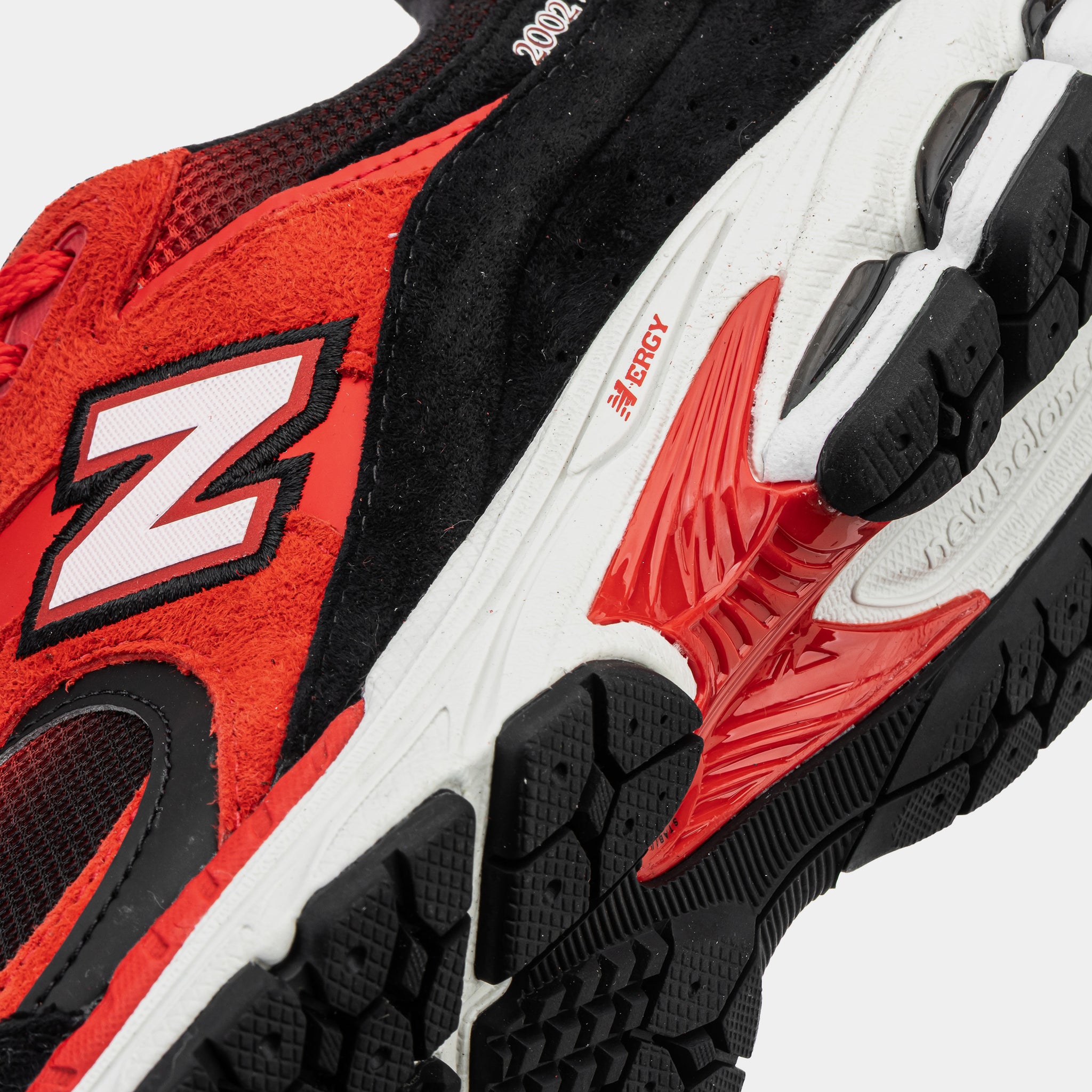 New Balance 2002R Mens Running Shoes True Red Black U2002RZA – Shoe Palace