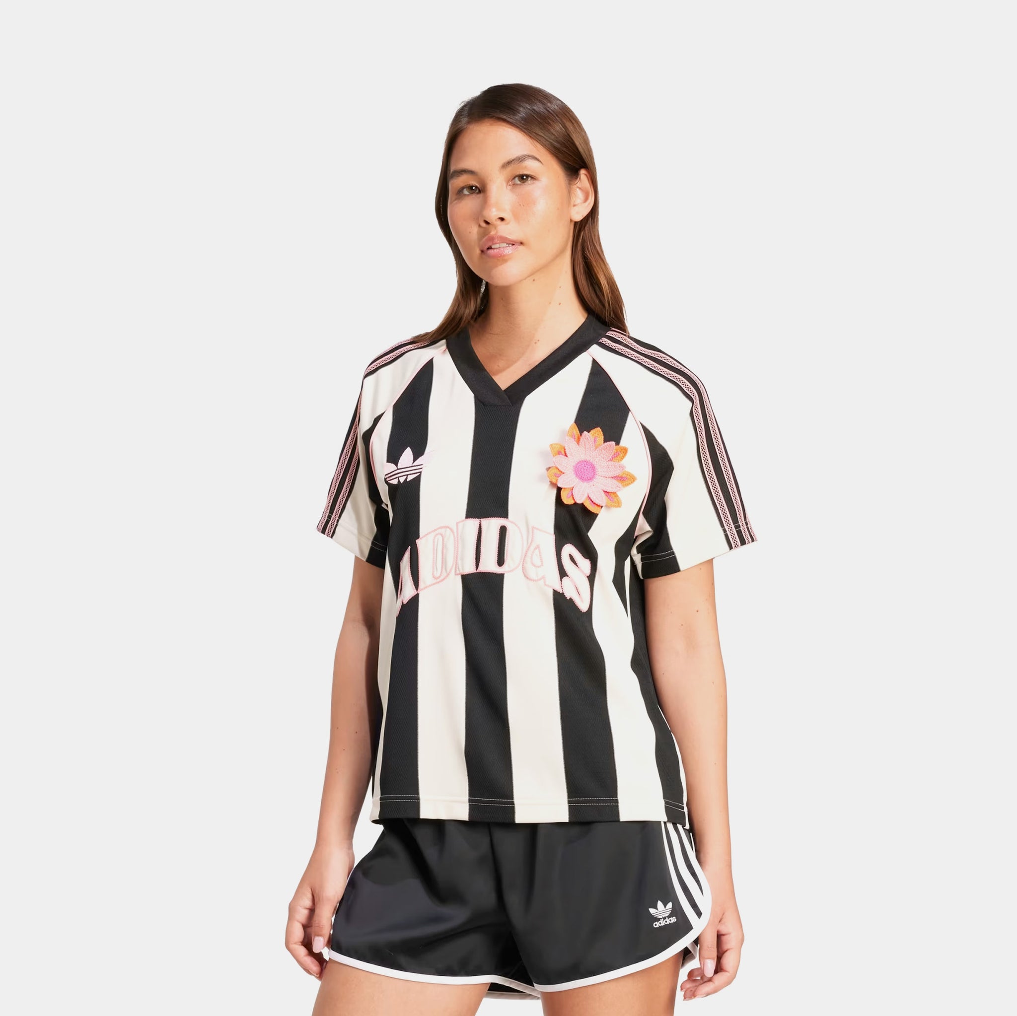 adidas Summer Glow Womens Jersey Wonder White Black KC0672 – Shoe Palace