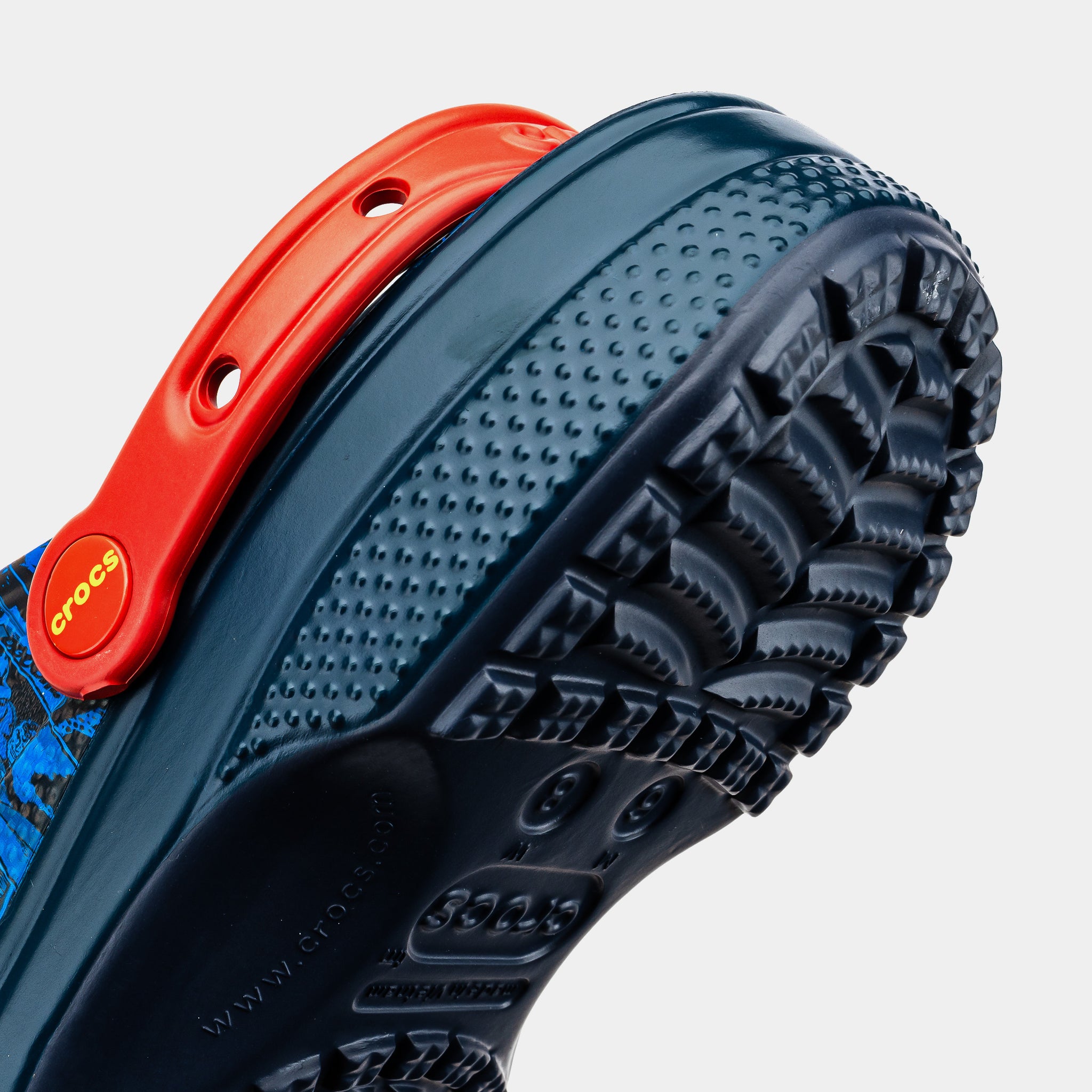 Crocs Superman Classic Clog Mens Sandals Blue Red 211131-90H – Shoe Palace