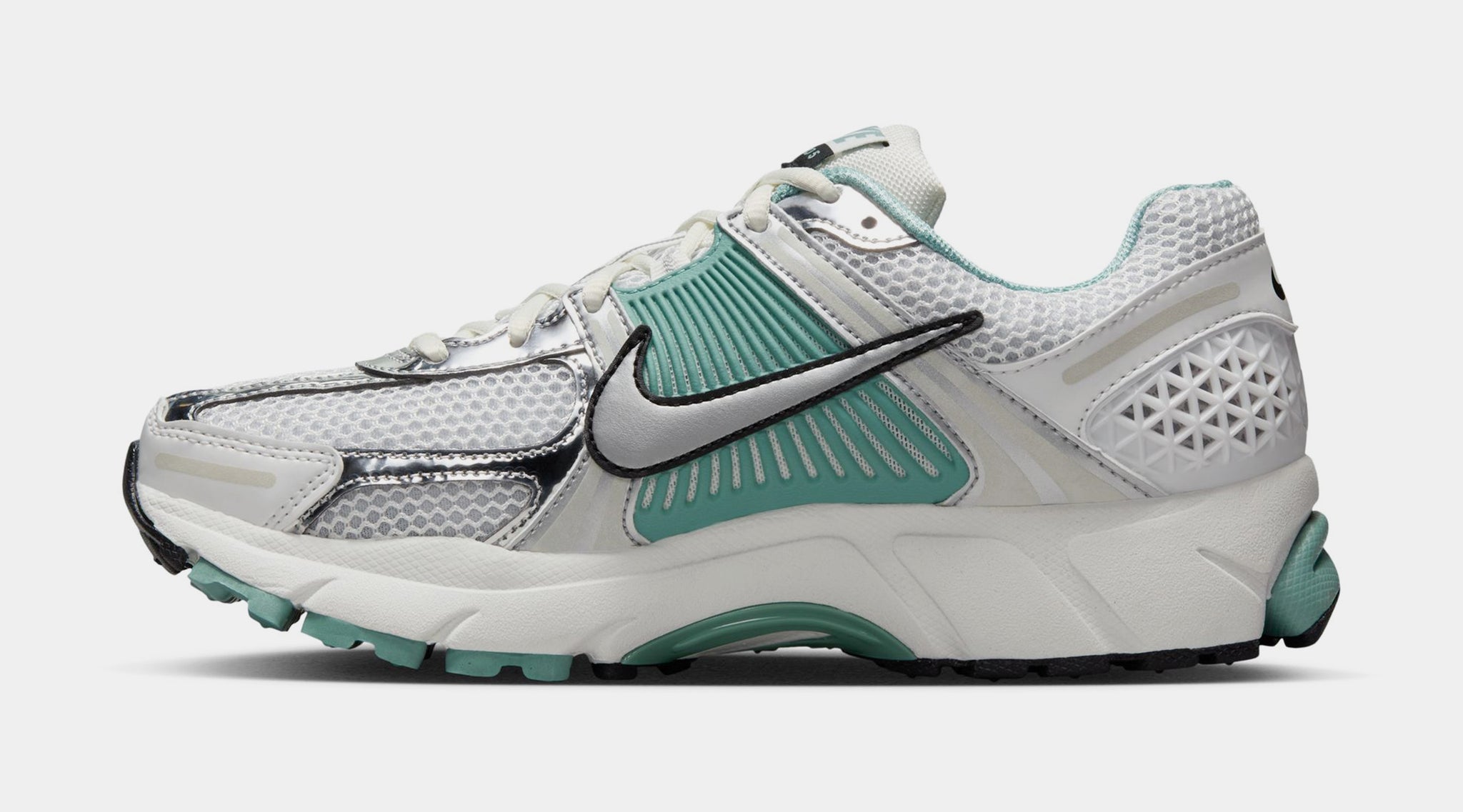 Nike Zoom Vomero 5 Womens Running Shoes Summit White Metallic Silver ...