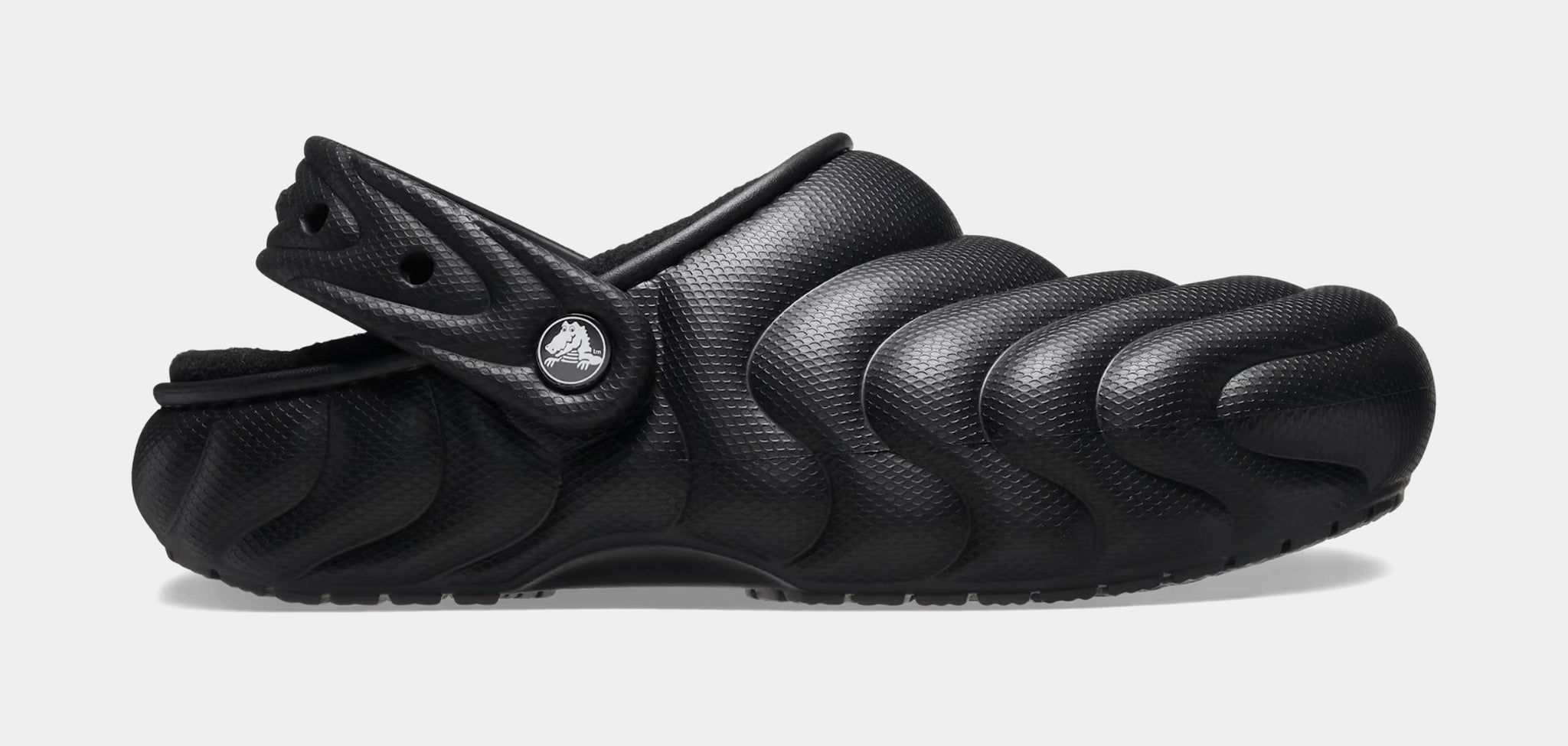 Crocs Classic Lined Overpuffed Clog Mens Sandals Black Final Sale ...