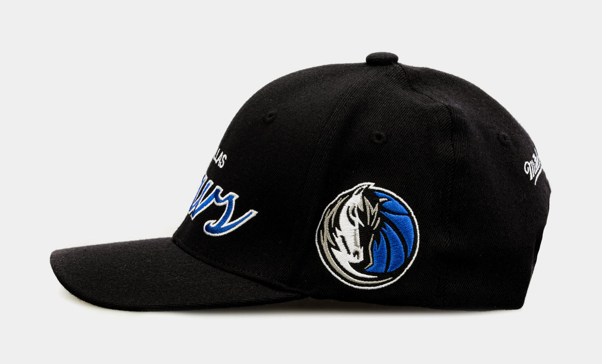 Mitchell & Ness Dallas Mavericks Team Script 2.0 Mens Snapback Hat ...